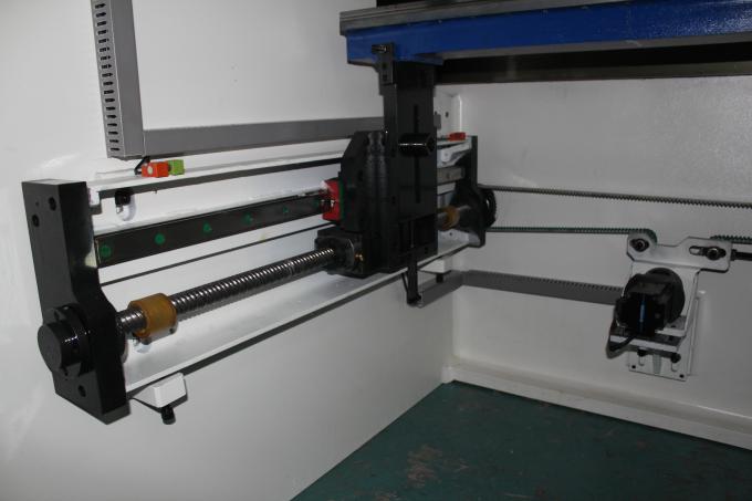 Horizontal Busbar Steel Cutting And Bending Press Brake Machine Fully ...